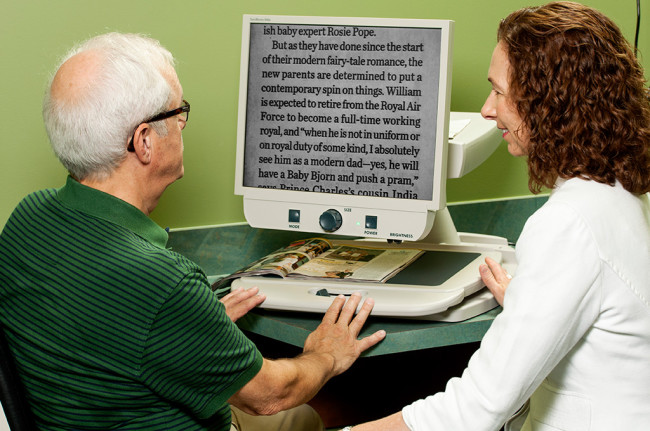 Low Vision - Center for Retina & Macular Disease